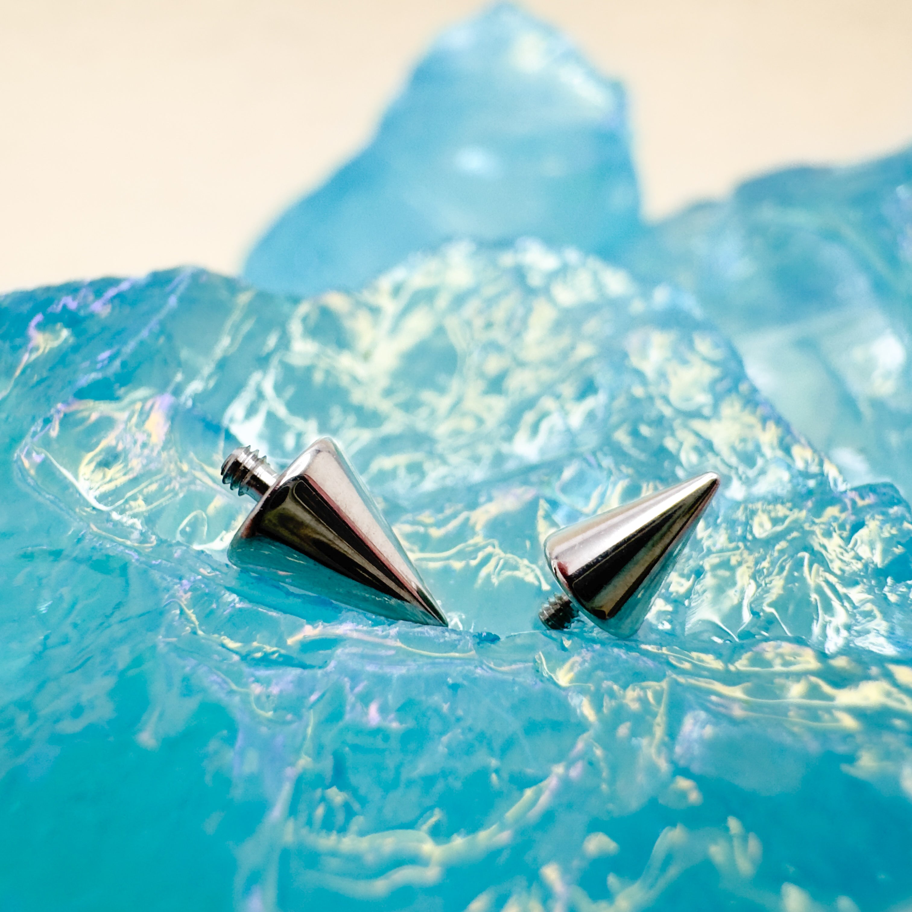 Internally Threaded Spike End – Atomic Body Jewelry